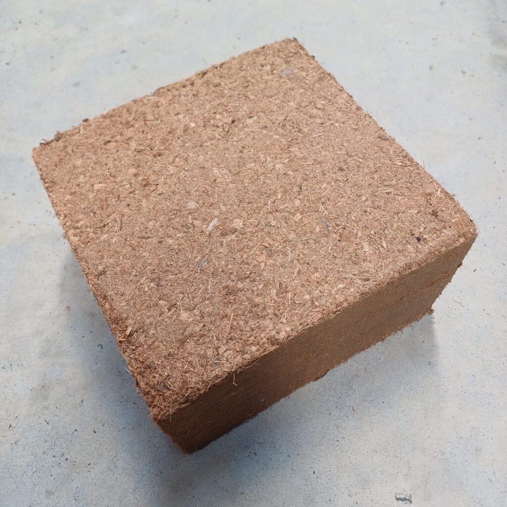 Chunky Buffered Coco Peat Bricks - Hydroponic.co.za — Growing Supplies ...